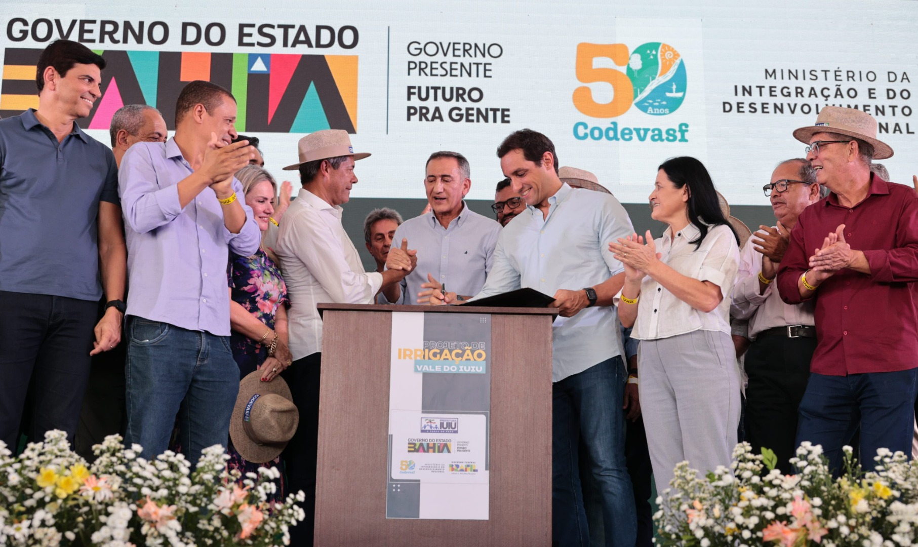 Na Bahia, ministro e Codevasf autorizam estudos implantação de novo ...