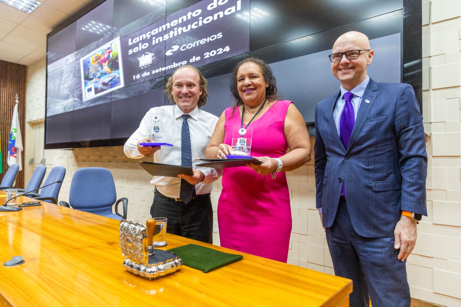 35 anos do Ibama são eternizados em selo dos Correios — Agência Gov