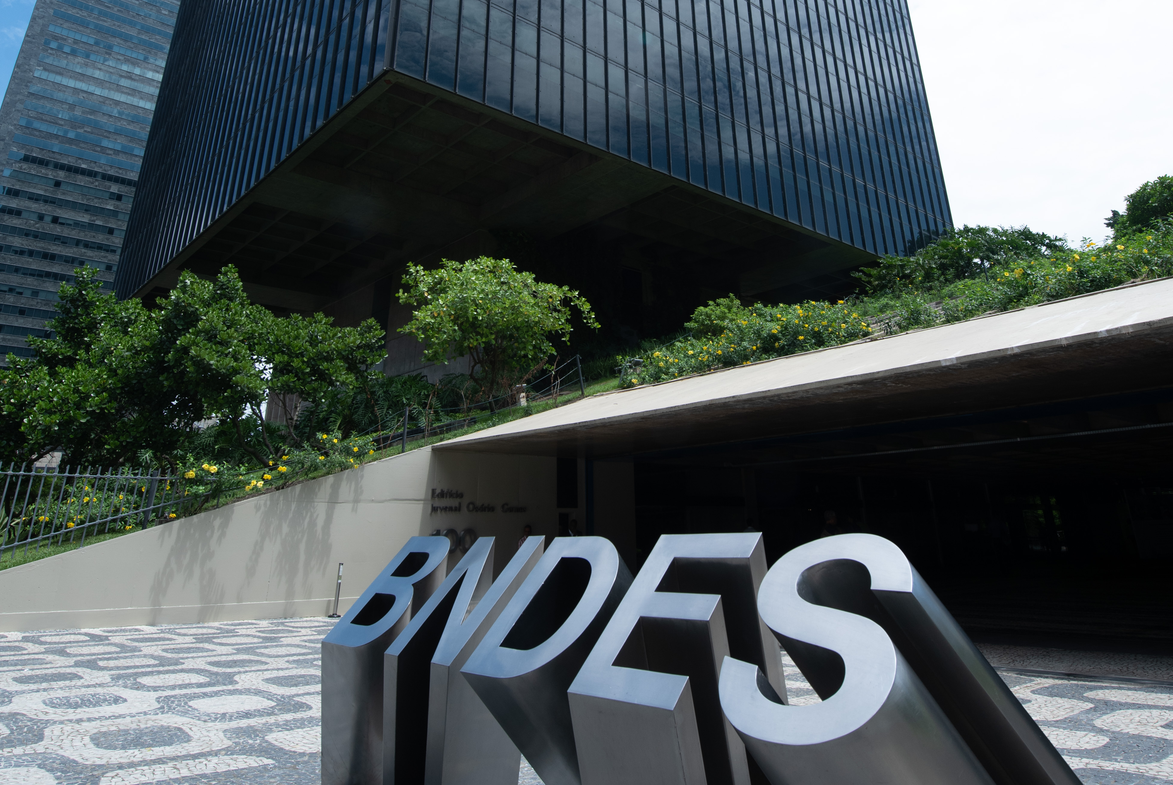 BNDES capta mais de R$ 9 bilhões na primeira emissão de LCD — Agência Gov