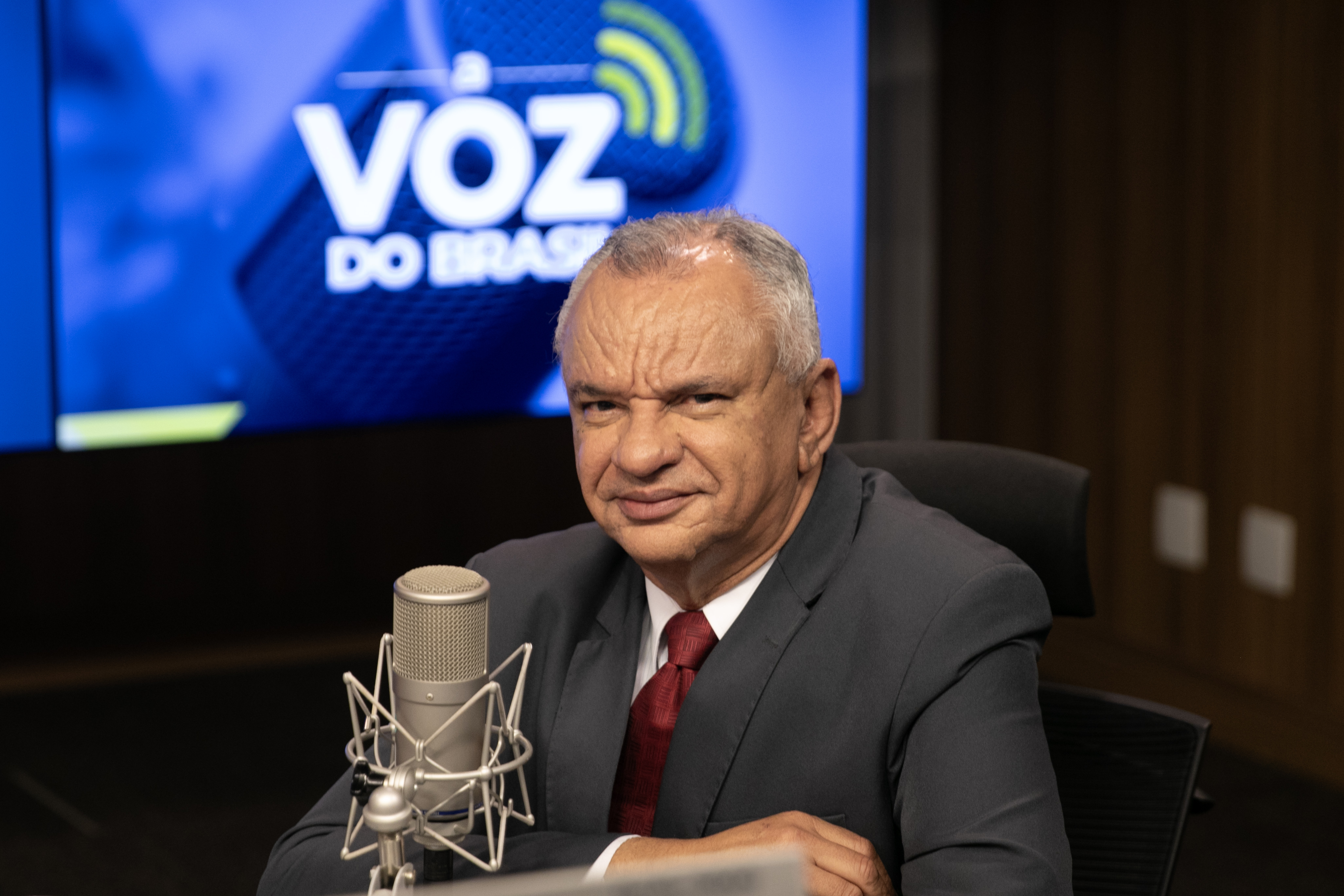 Nova fase do Crédito do Trabalhador é destaque da Voz do Brasil desta ...