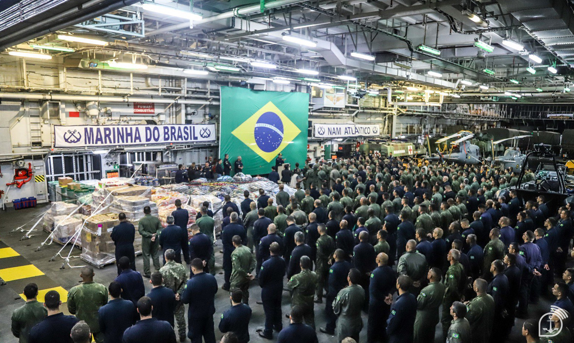 Um ano da operação da Marinha “Abrigo pelo Mar-RS” na reconstrução do ...